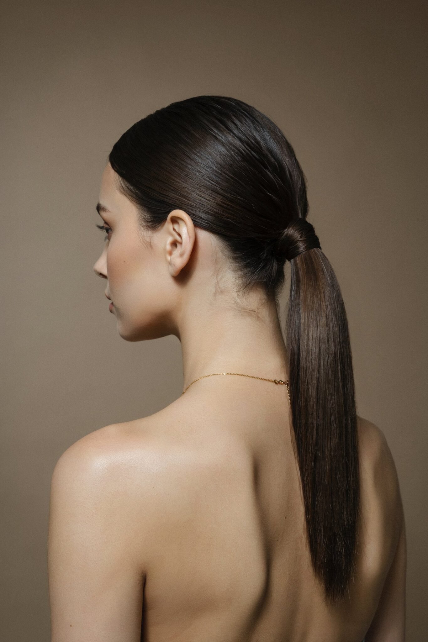 23 Slicked Back Hairstyles for 2026 (The Runway Trend Everyone Is ...